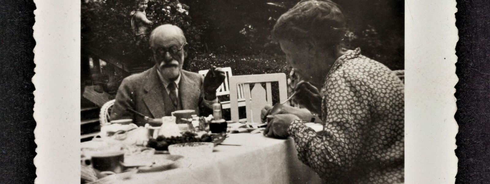 Kaffee & Kuchen with Freud - Freud Museum London