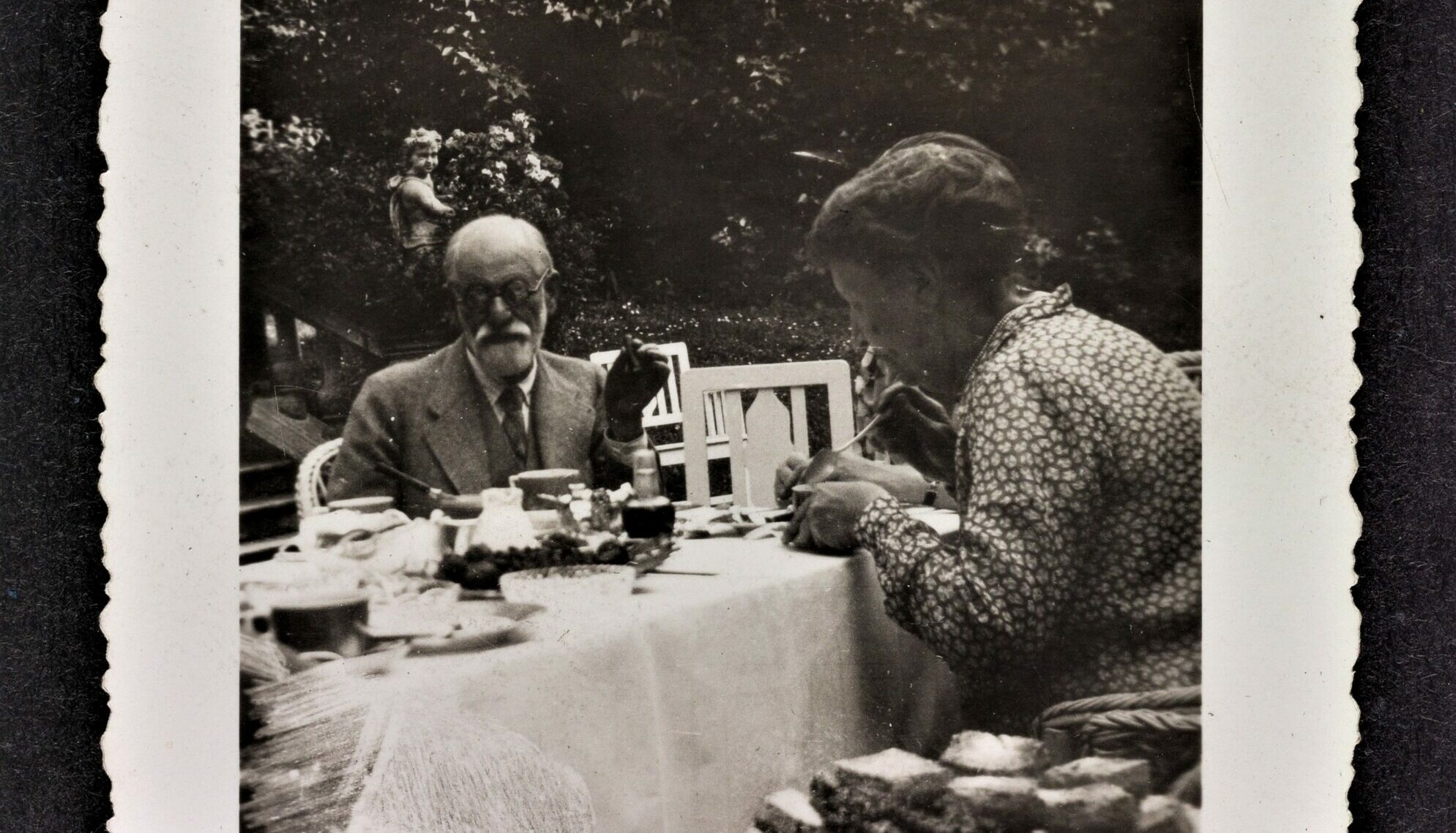 Kaffee & Kuchen with Freud - Freud Museum London