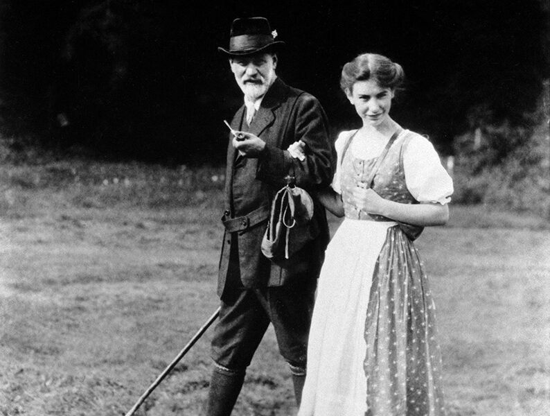 Freud's 4 pm Session: Dear Papa - A Reading of Letters from Anna to ...