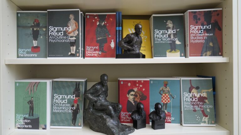 Oscar Nemon's Sculptures of Sigmund Freud - Freud Museum London